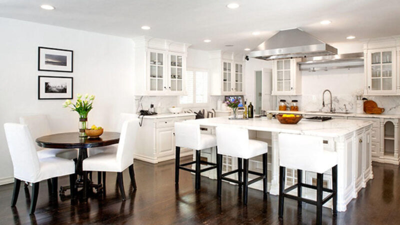 Cook in Wolfgang Puck's Kitchen