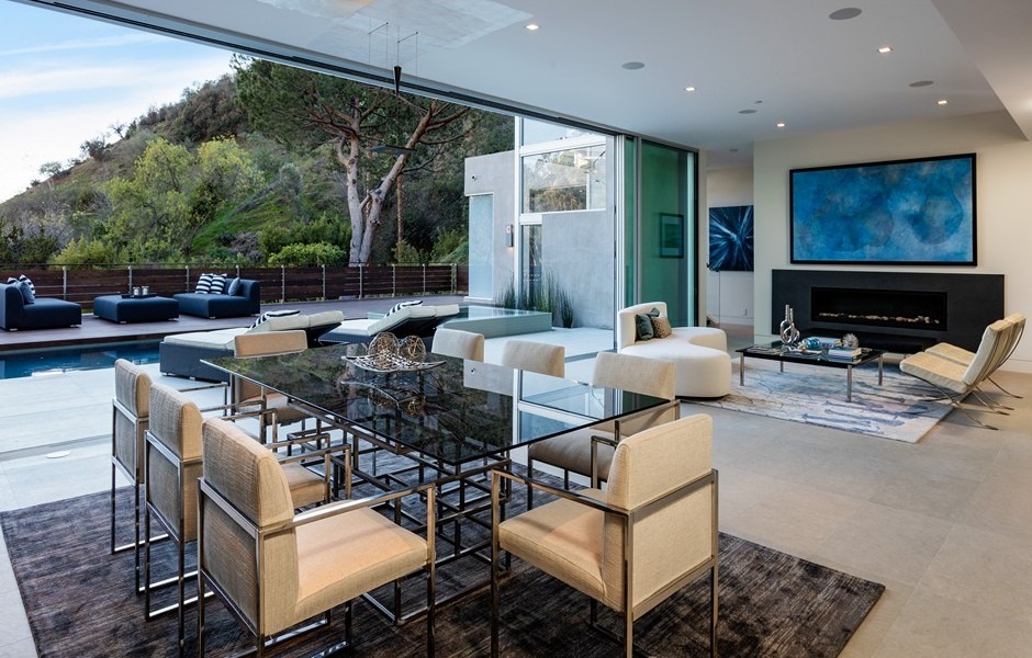 Will This Steamy Video Sell a Sexy Hollywood Hills Home?