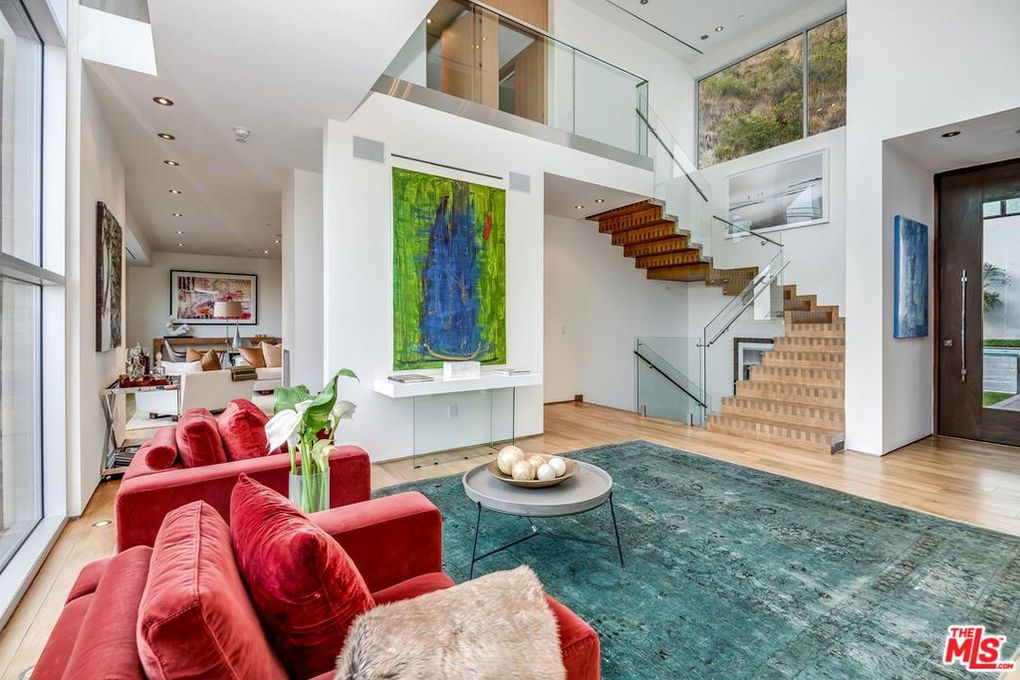 Crystal Hefner to Sell the Hollywood Home Her Hubby Hugh Handed Her