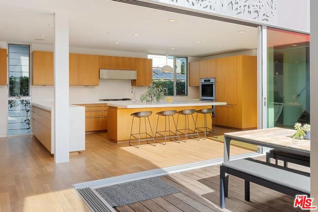 Venice's Poppy House is Completely Original — Find Out How